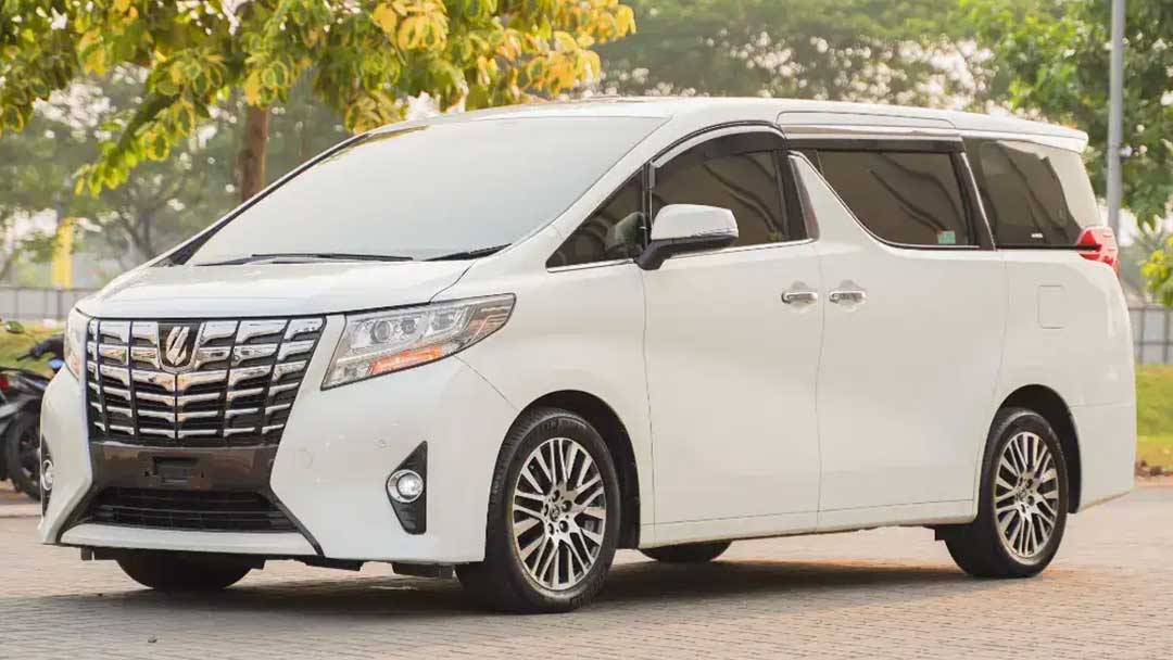 Toyota Alphard gen 3 %%page%% %%sep%% Harga Bekasnya Kini Rp500 Jutaan!